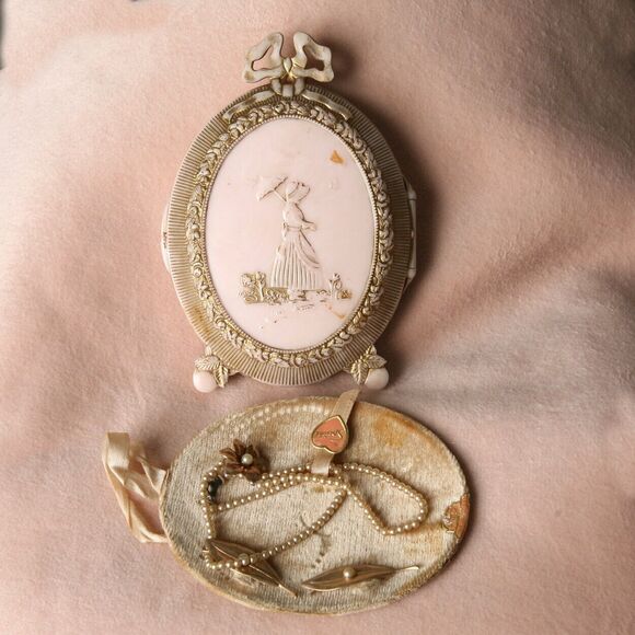 Speidel | Accents | Vintage Speidel S55 Pink Plastic Frame Set ...